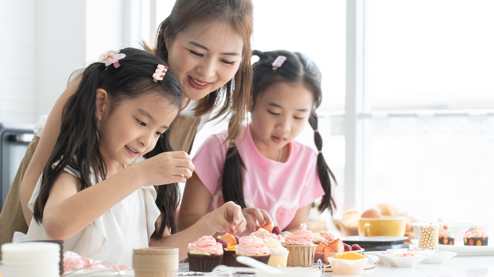 10 Tips For Baking With Kids Every Parent Should Know