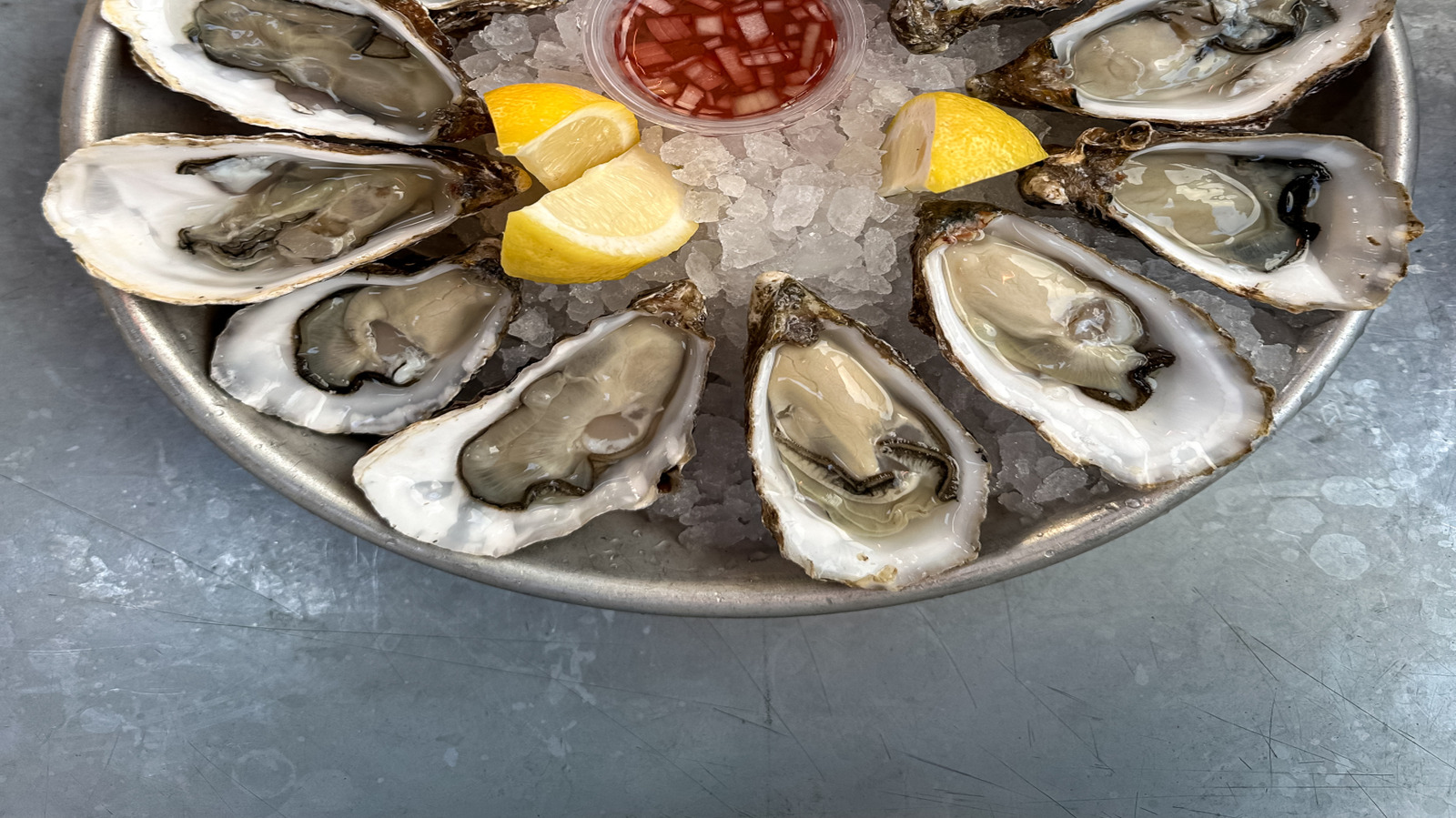 15 Of The Absolute Best Toppings For Raw Oysters