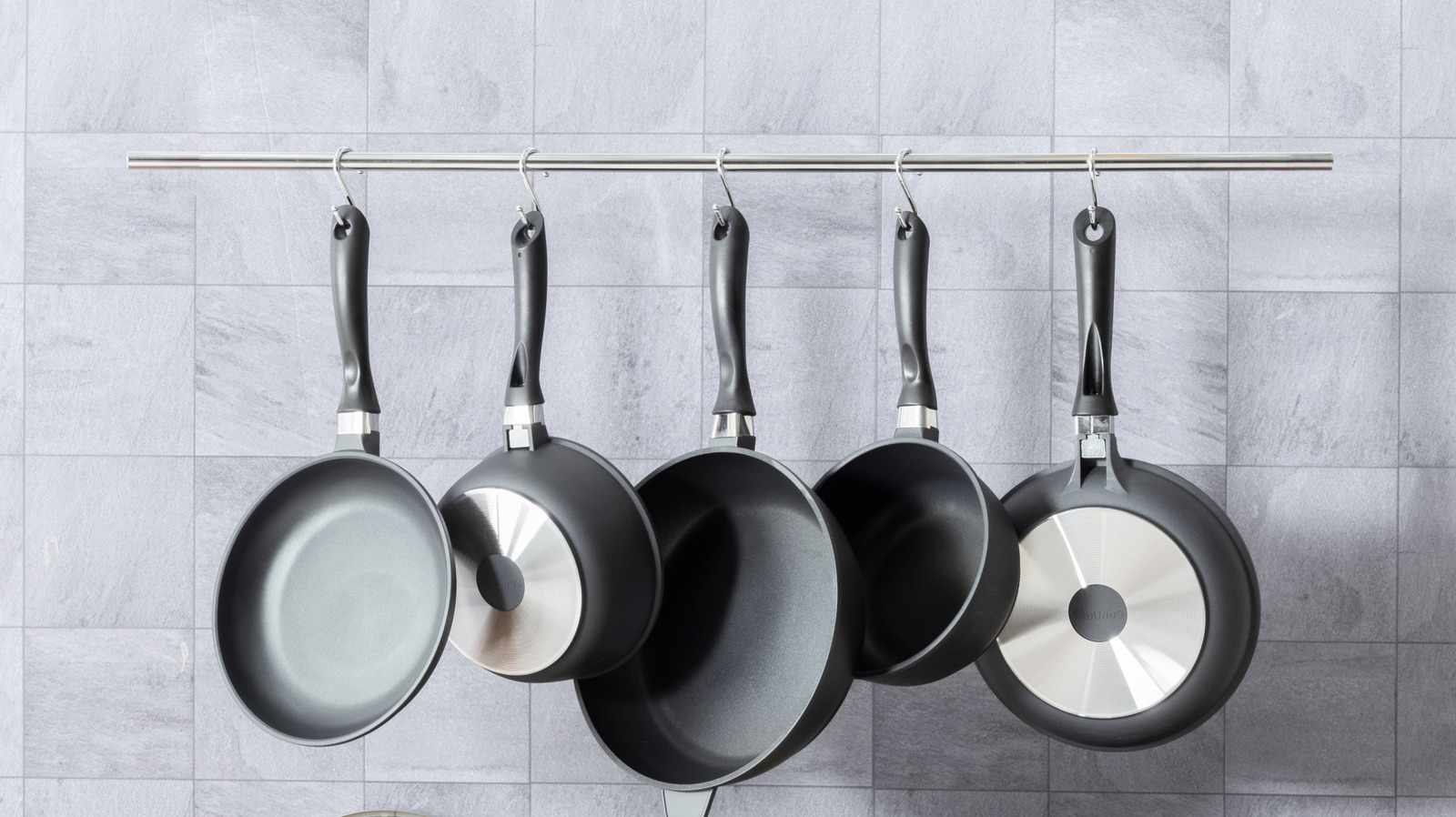 3 Reasons To Always Buy Cookware At Costco (Instead Of Amazon)