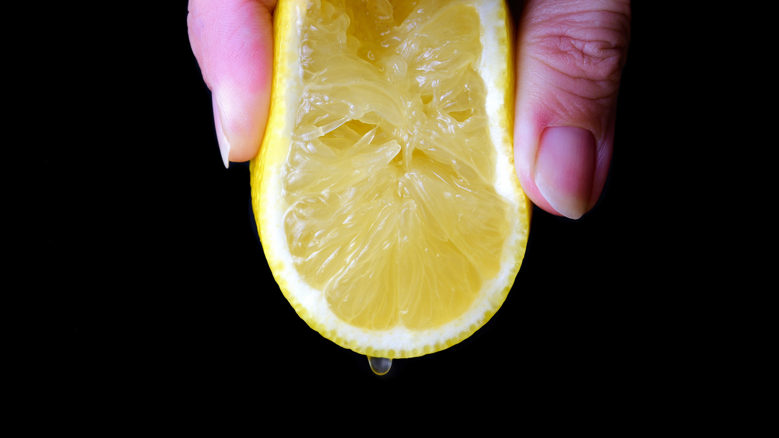 5 Tips And Tricks To Squeeze Out Every Last Drop Of Lemon Juice