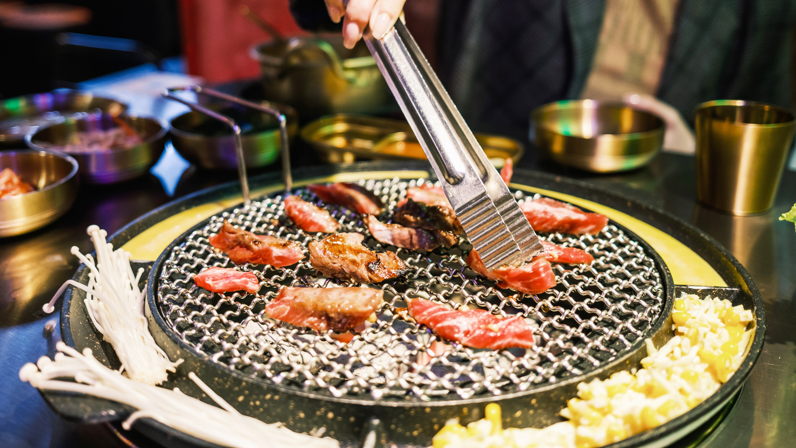 Eat Korean Barbecue Like A Pro With These 5 Tips