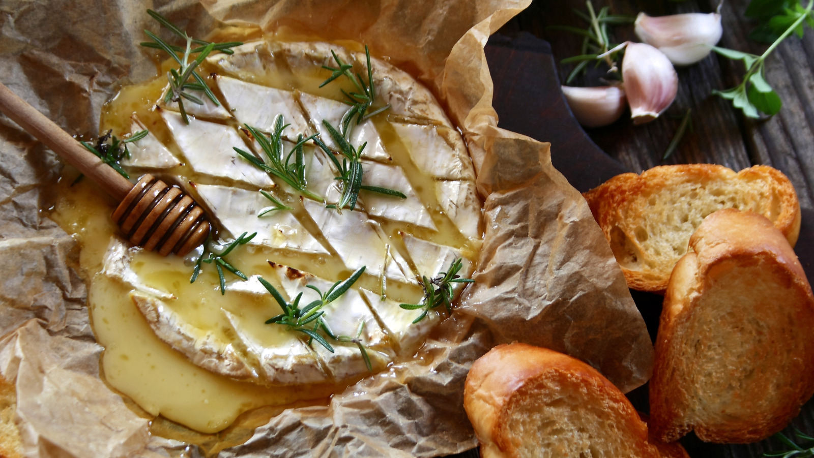 5 Toppings To Try On Your Next Baked Brie