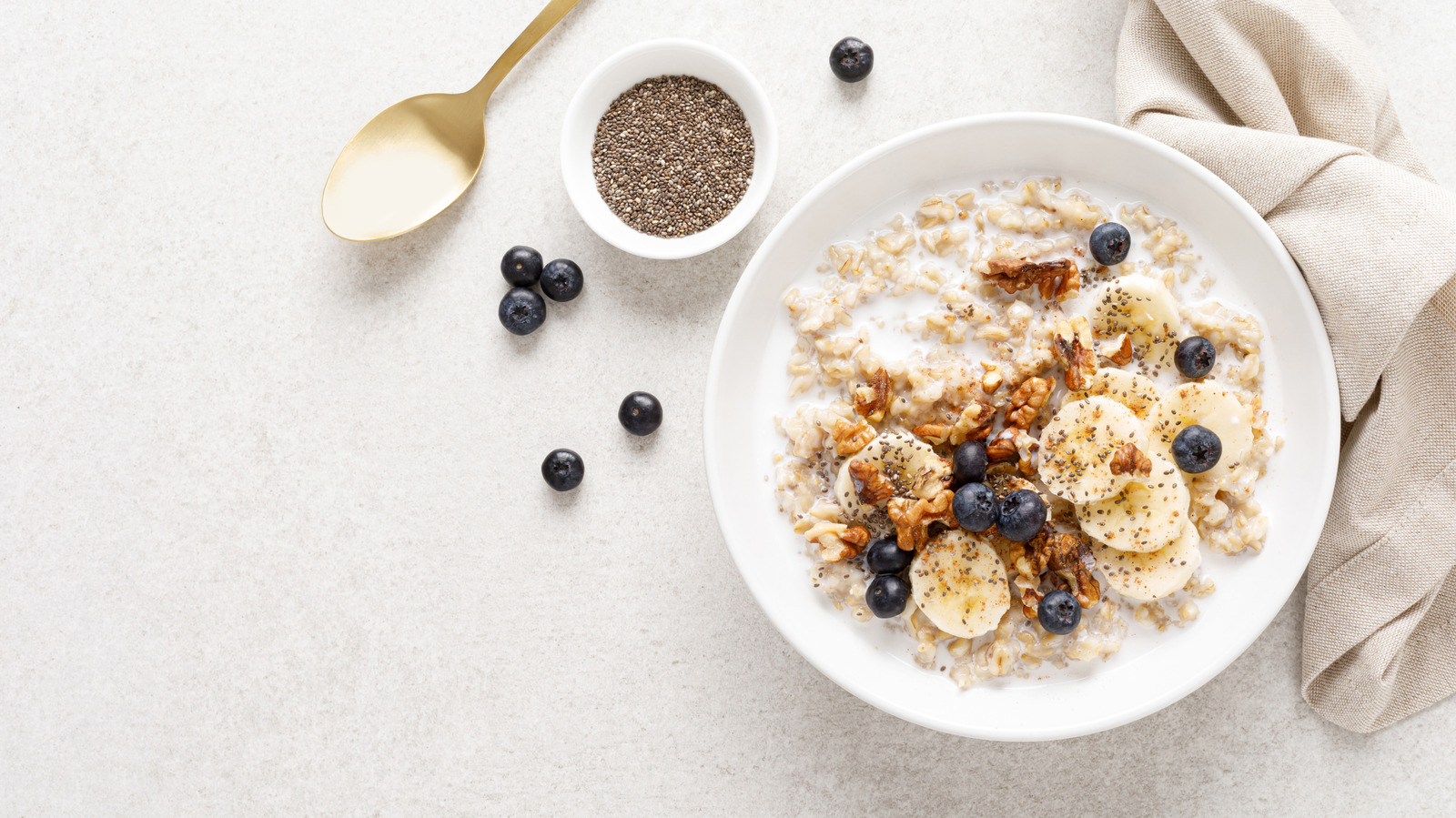 7 Healthy Oatmeal Toppers For A Filling Breakfast That Keeps You Going