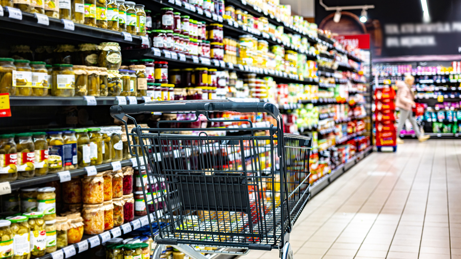7 Of The Oldest Grocery Stores Still Standing In The U.S. Today
