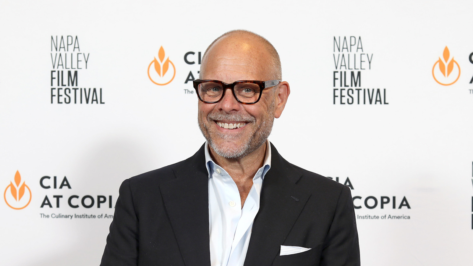 Alton Brown's Clever Method For Perfect Stove-Top Popcorn Uses An ...