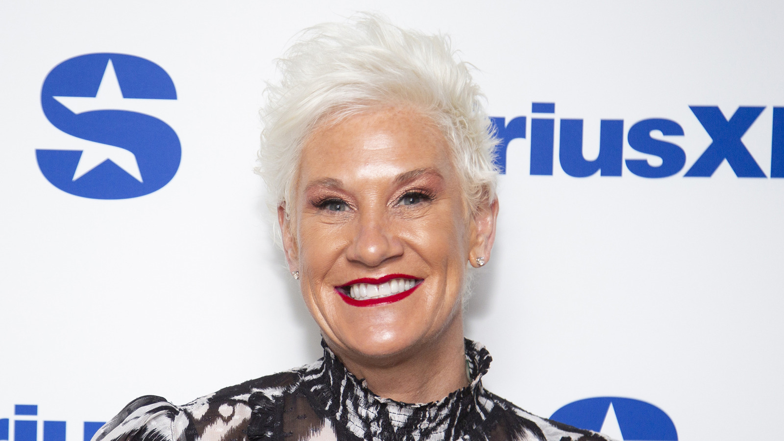 Anne Burrell's Favorite Drink Is So Simple To Make