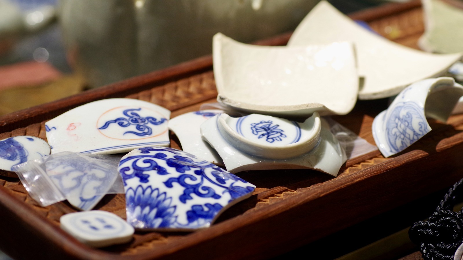 Can You Really Fix Cracked China With Milk?