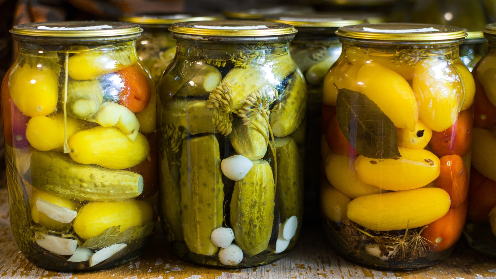 Do You Actually Need To Store Pickles In The Fridge?