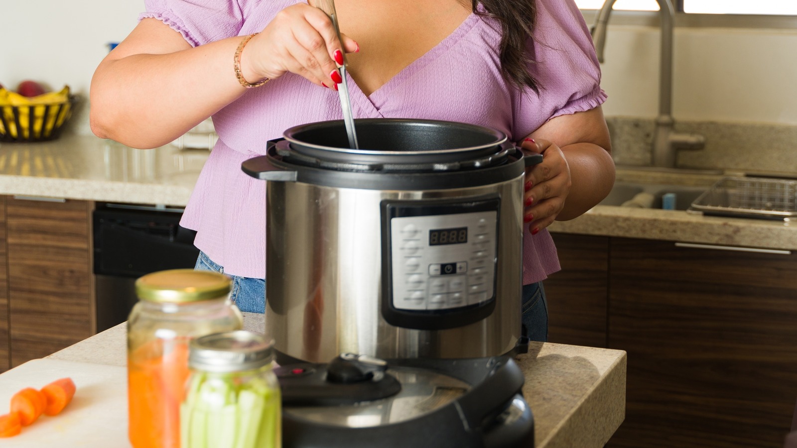Does Alcohol Cook Off In A Slow Cooker? The Answer May Throw You For A Loop
