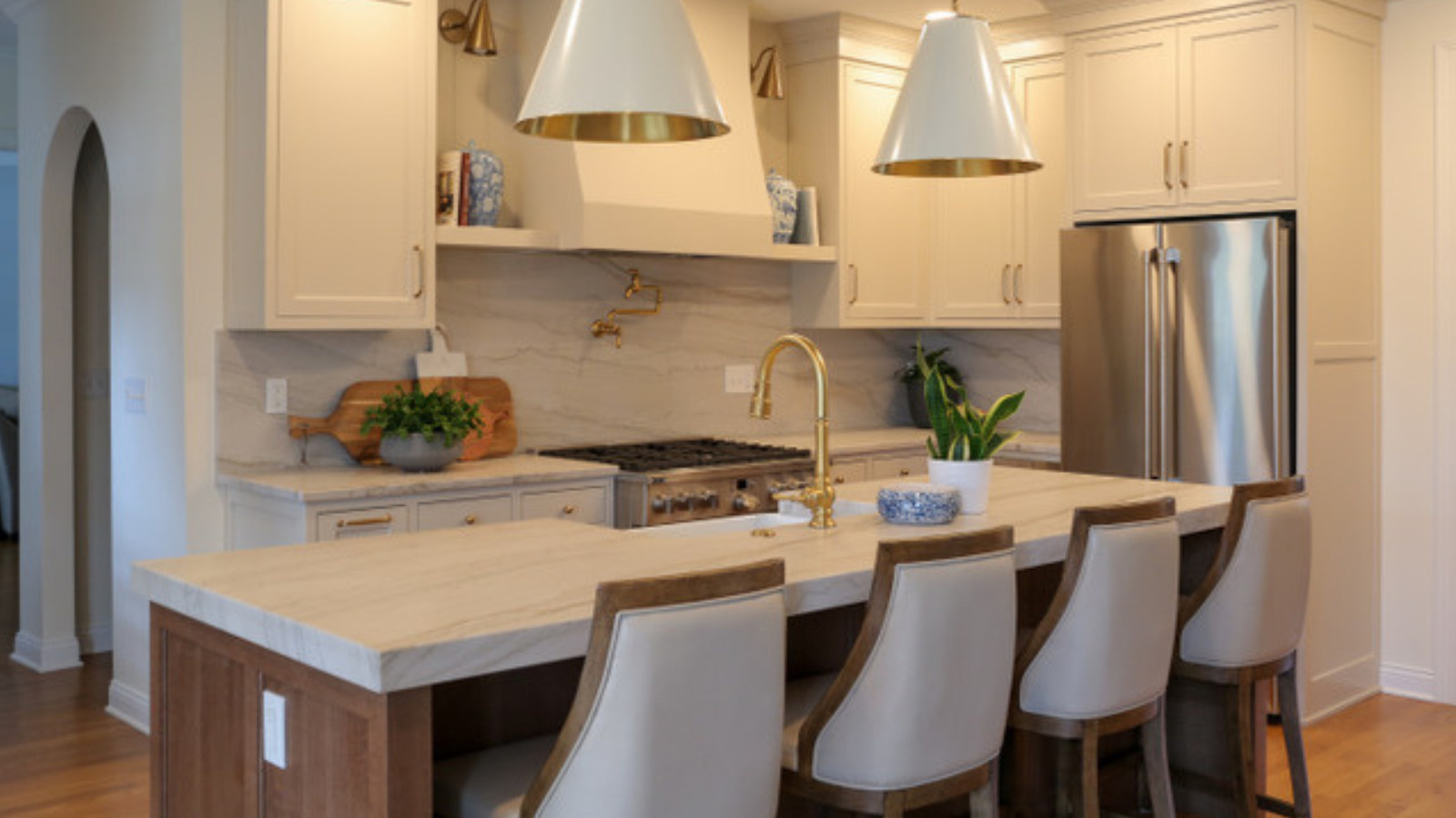 Don't Drain Your Wallet On New Kitchen Cabinets When This Alternative ...