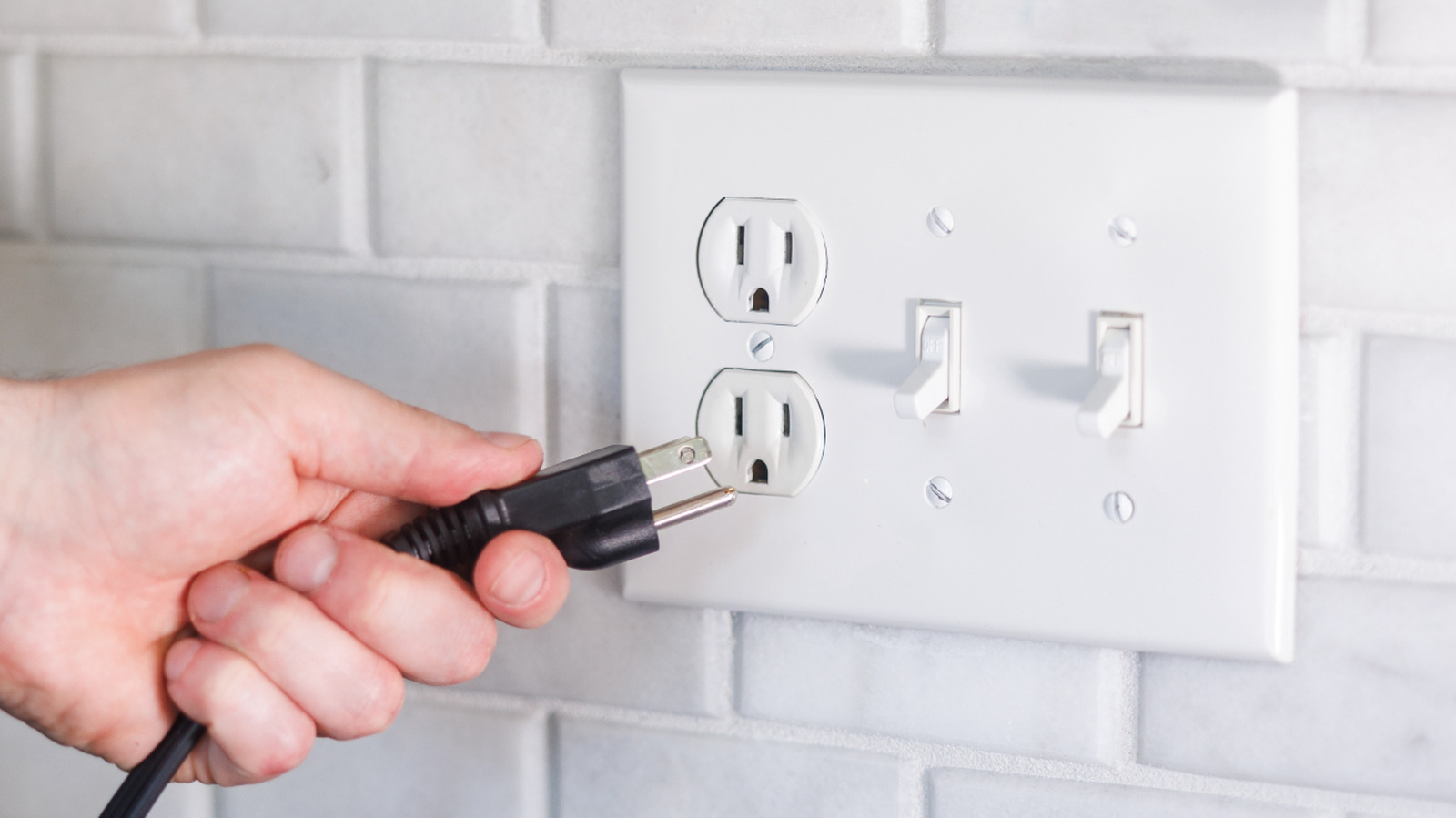 Don't Forget To Unplug These Kitchen Appliances Before You Go On Vacation