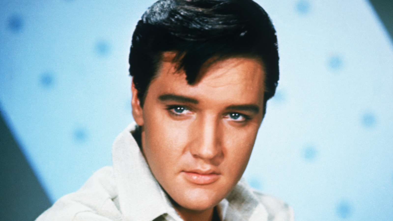 Elvis Turned A One-Time-Only Meeting With This Iconic Band Into A ...