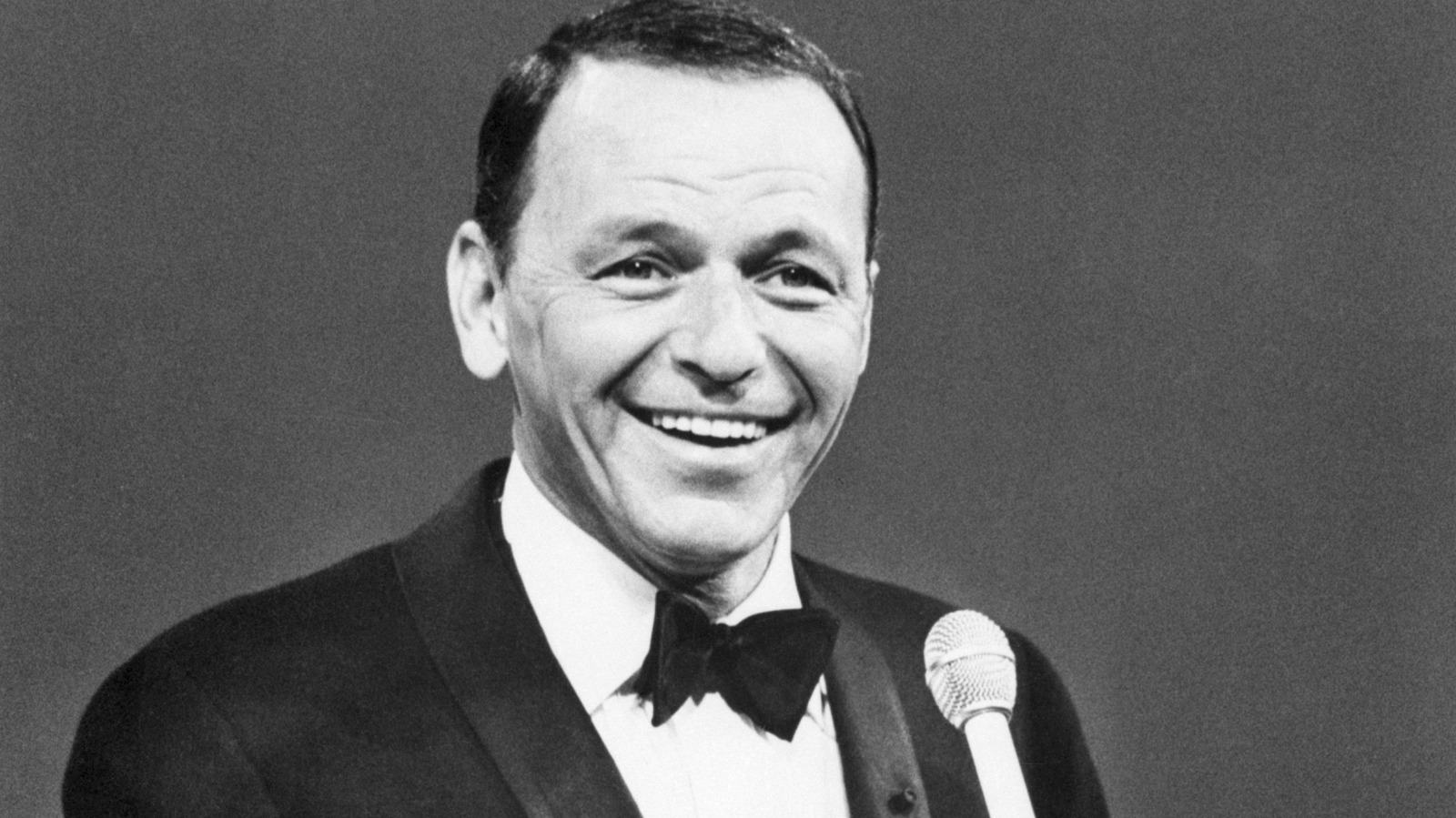 Frank Sinatra Sold His Mom's Famous Marinara In The '80s: Jars Are ...