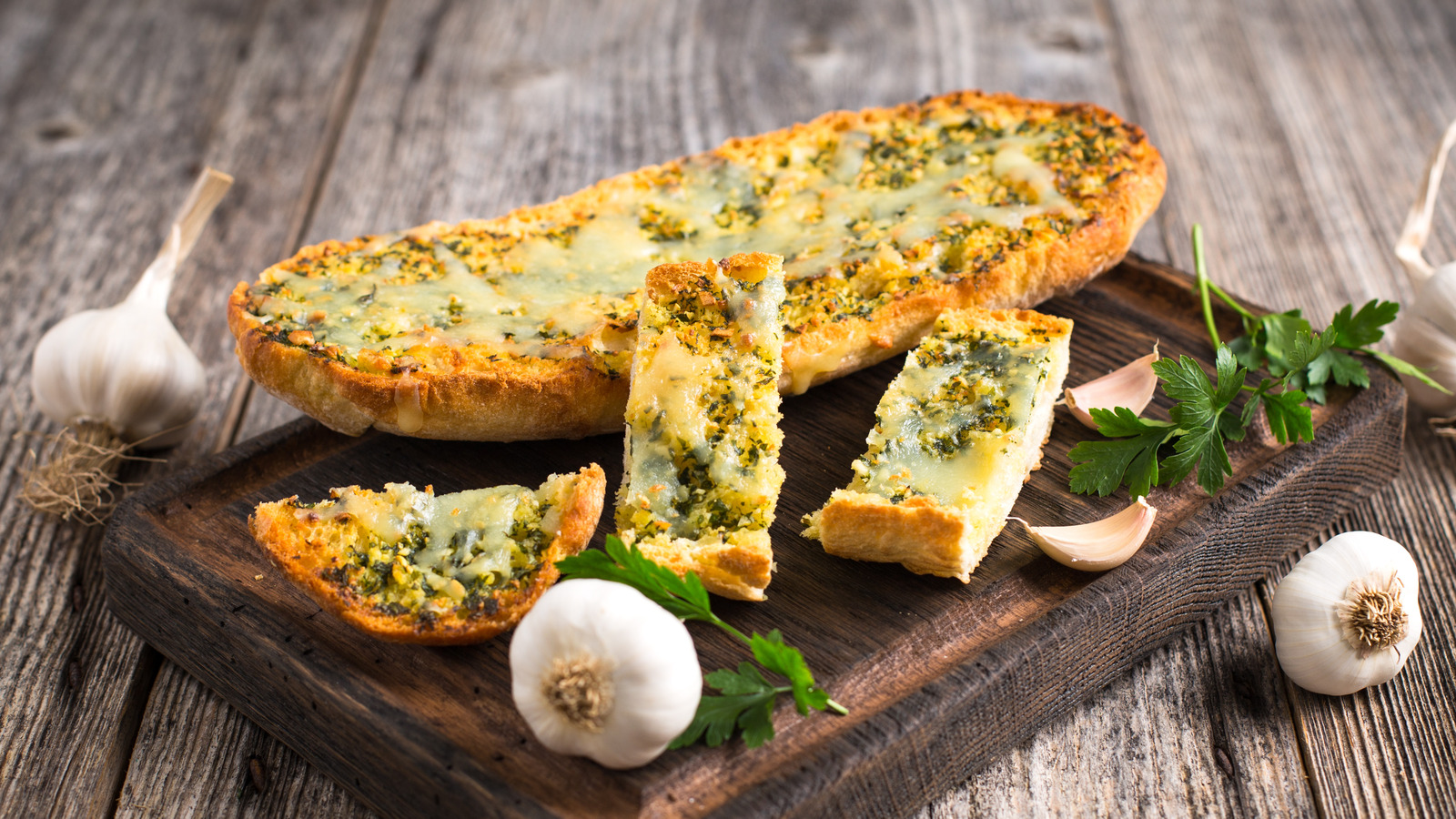 Genius Dip Pairings For Next-Level Garlic Bread