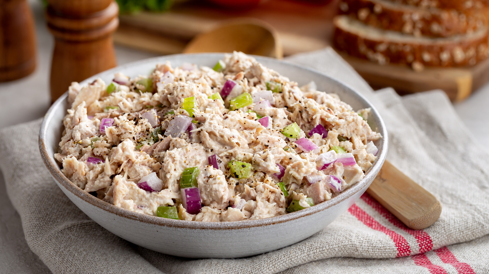 Give Tuna Salad More Character With A Few Sprinkles Of This Breakfast ...