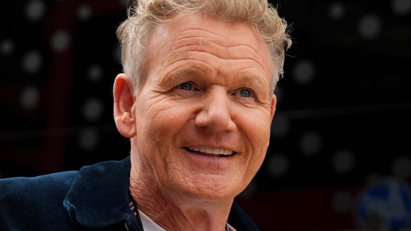 Gordon Ramsay's Favorite Bun To Sandwich Your Burger