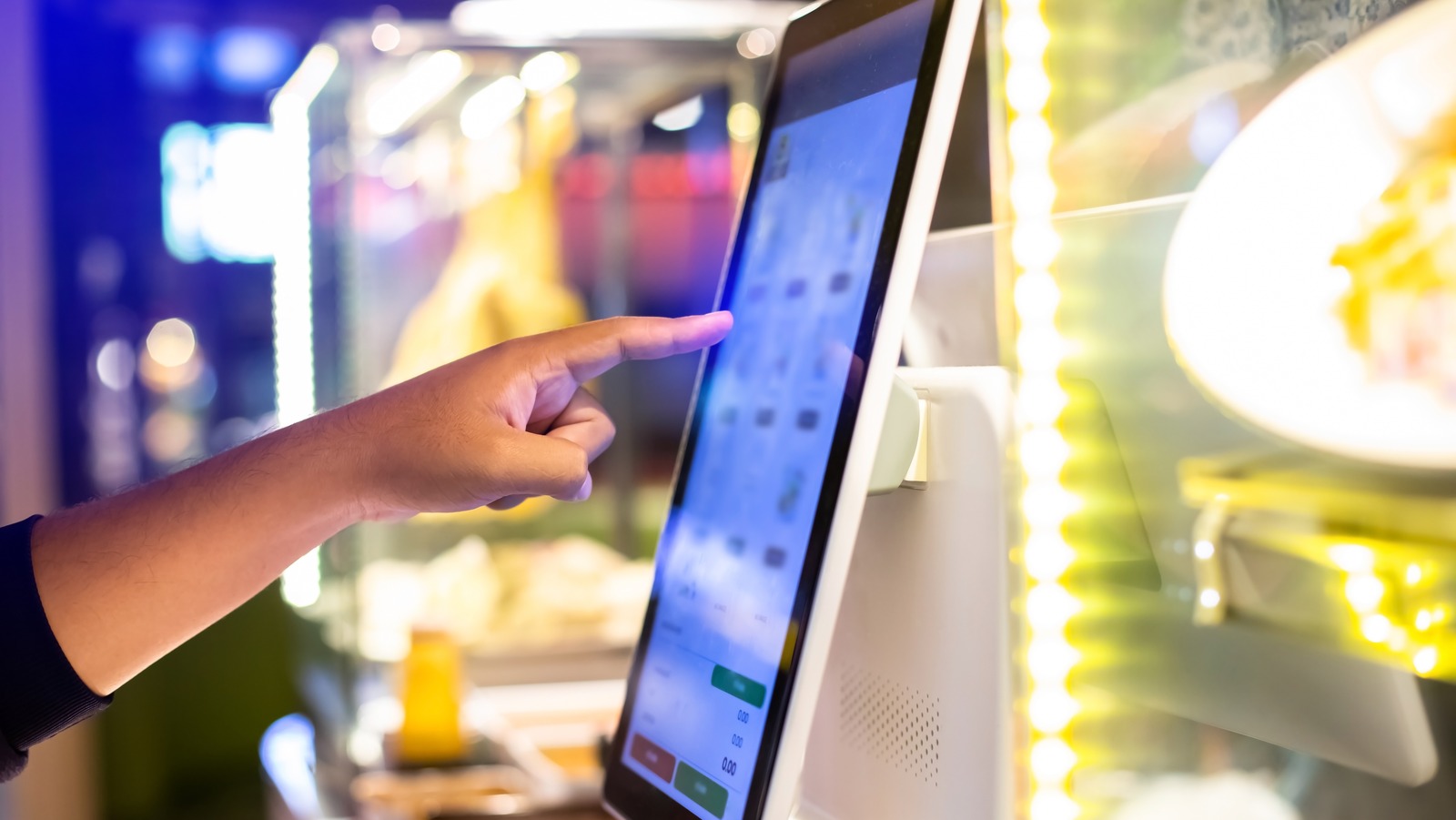 How The Digital Kiosks At Fast Food Restaurants Make You Spend More