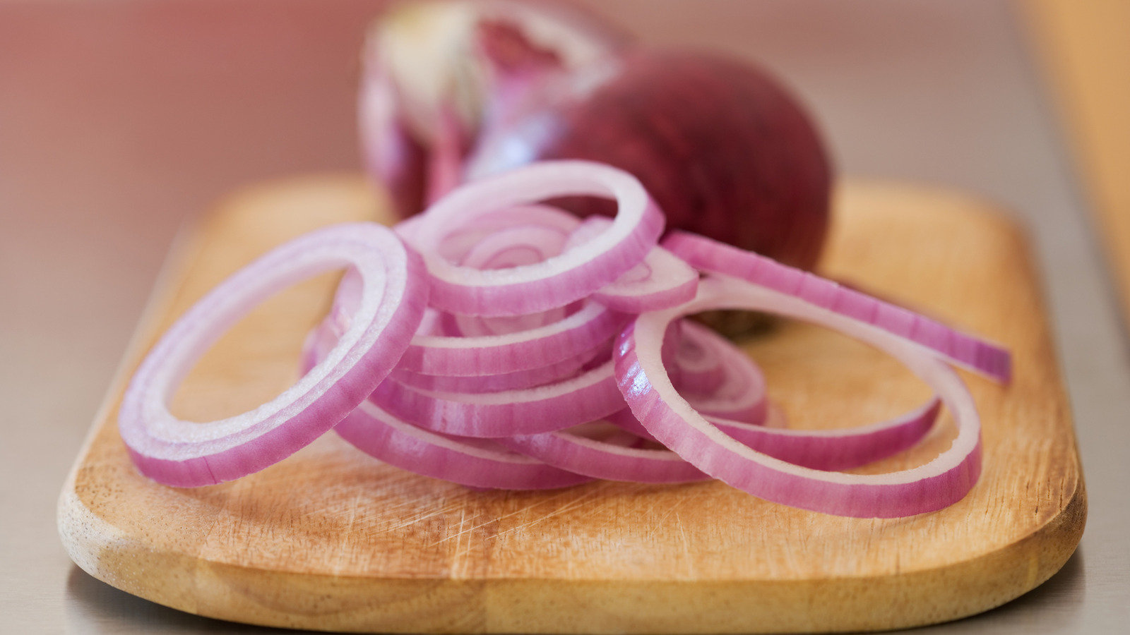 How To Get The Most Out Of Red Onions Without Sacrificing Any Flavor