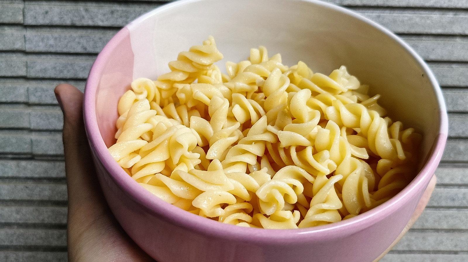 How To Give Microwaved Pasta The Perfect Al Dente Bite With Virtually ...