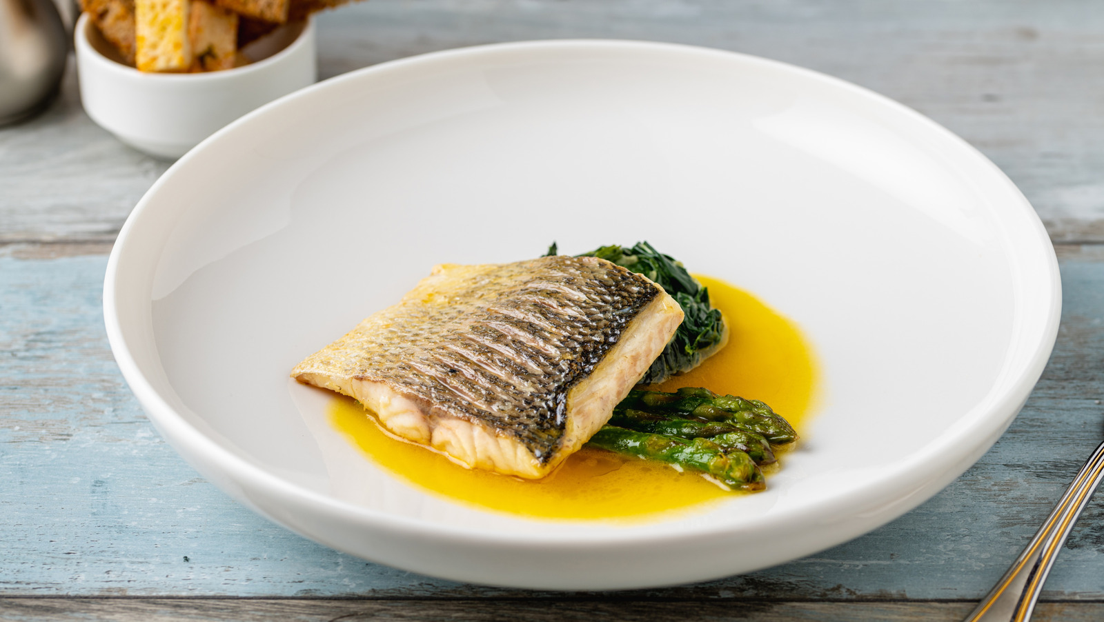 How To Grill Sea Bass For Perfectly Juicy Meat And Ultra-Crispy Skin