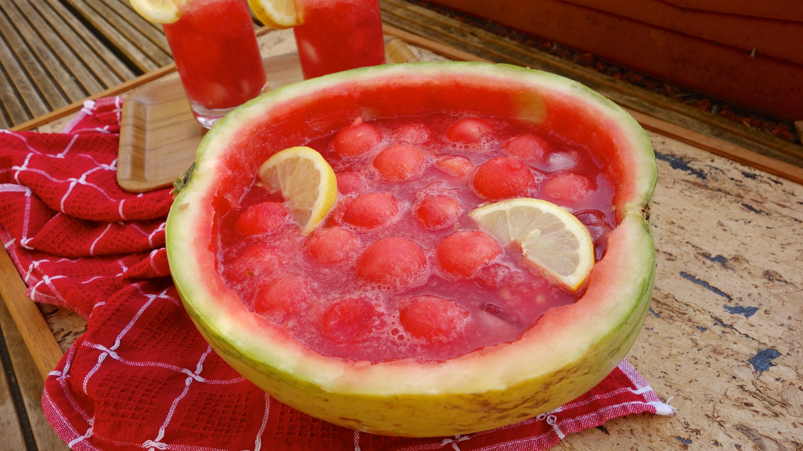 How To Make A Watermelon Drink Bowl To Enjoy Pretty Summer Cocktails