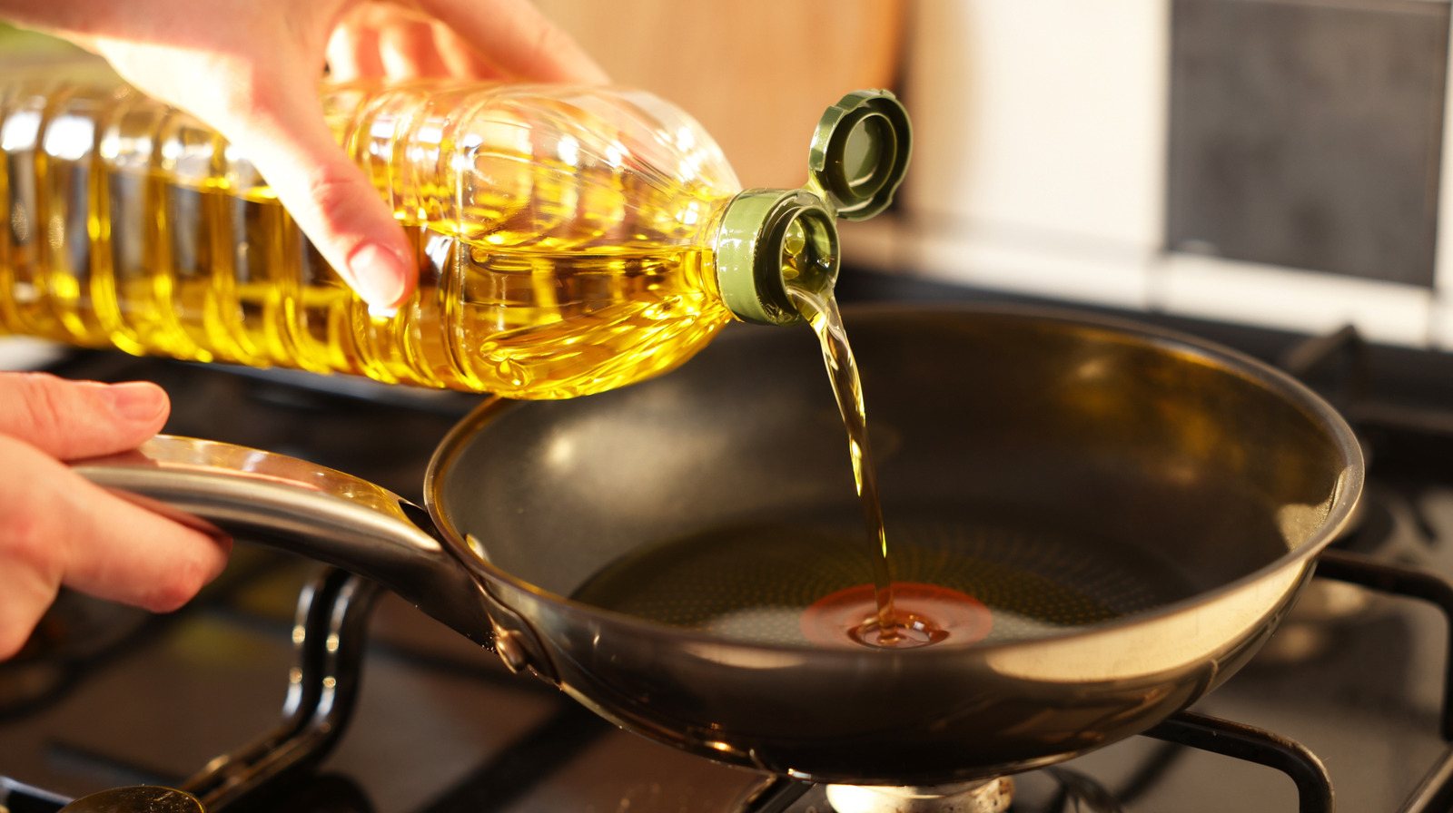 How To Properly Store Vegetable Oils To Prolong Their Shelf Life