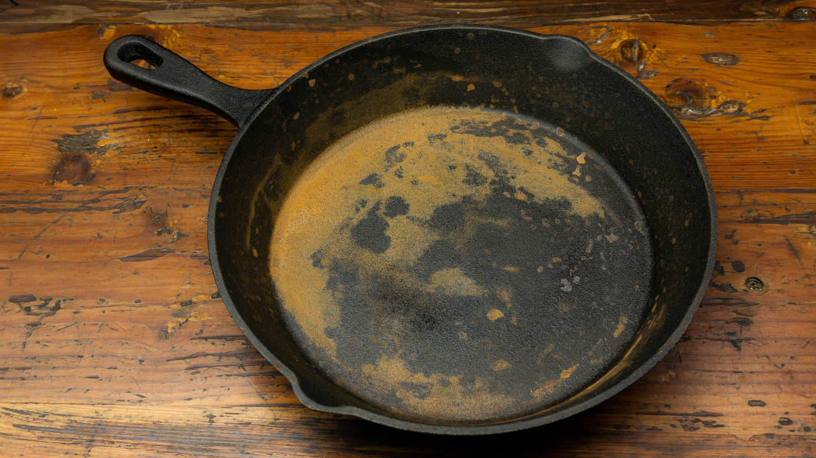 How To Remove Rust From Your Cast Iron Without Ruining It