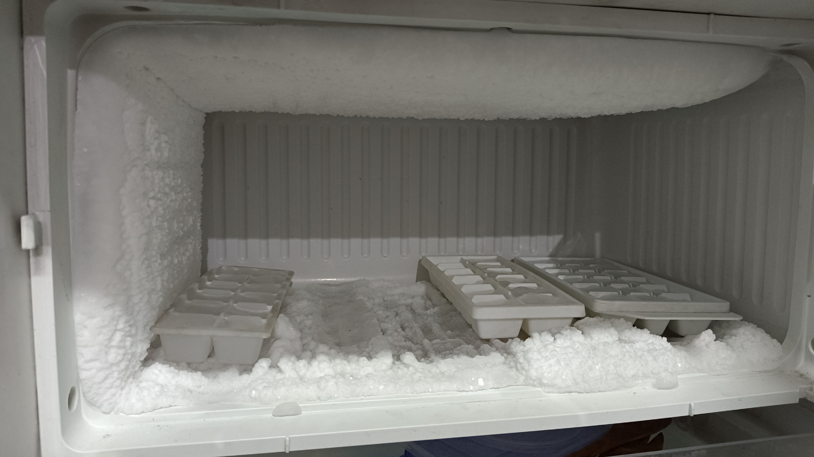 How To Store Frozen Food While Defrosting The Freezer