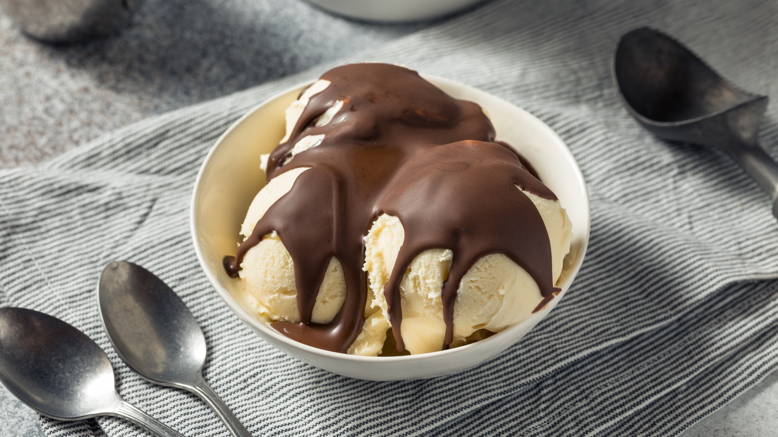 How To Turn Chocolate Chips Into Homemade Magic Shell