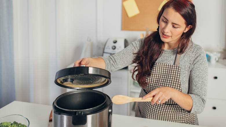 How To Use A Crock-Pot Like A Pro