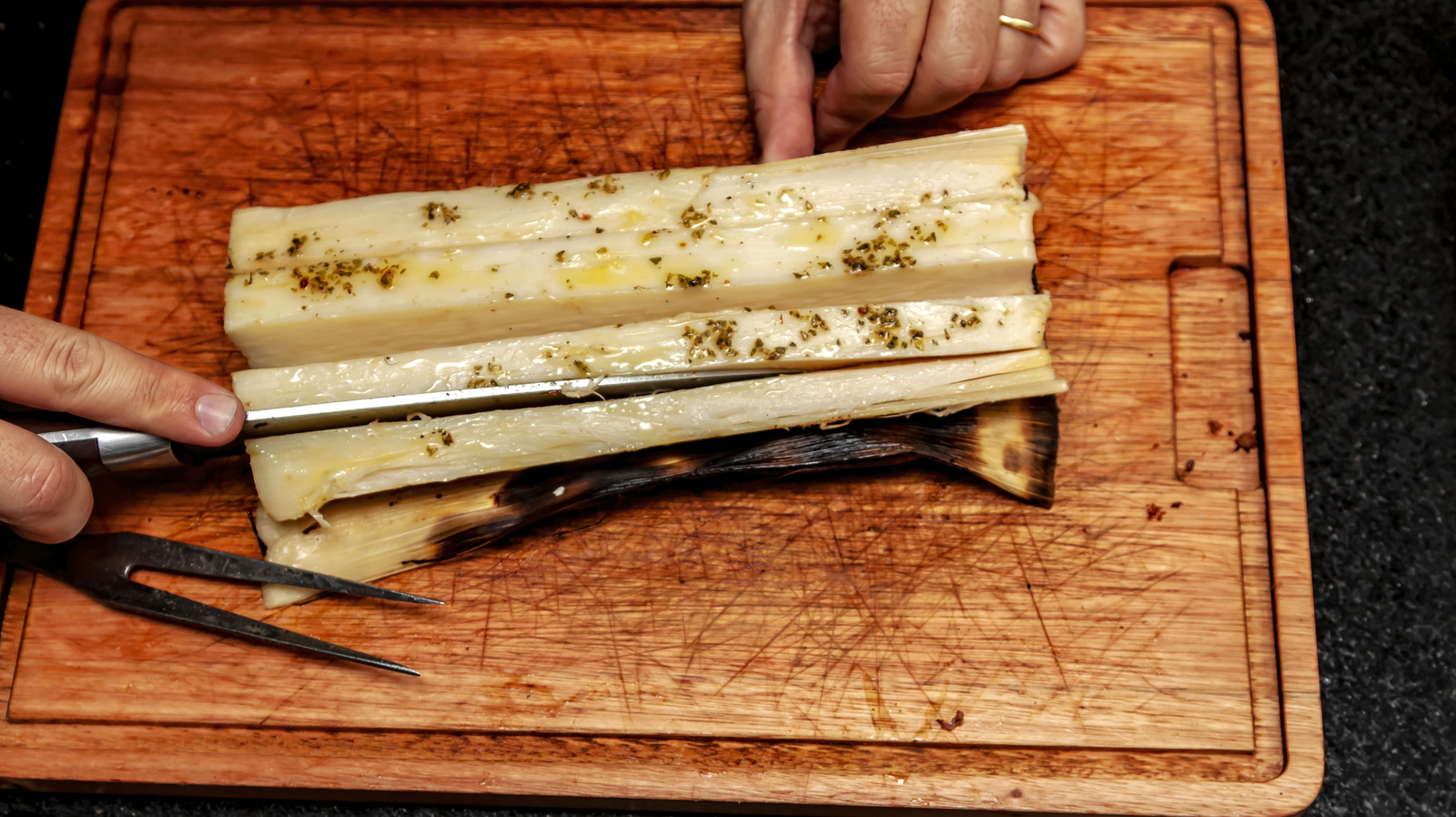 How To Use Hearts Of Palm To Make Vegetarian-Friendly Crab Legs