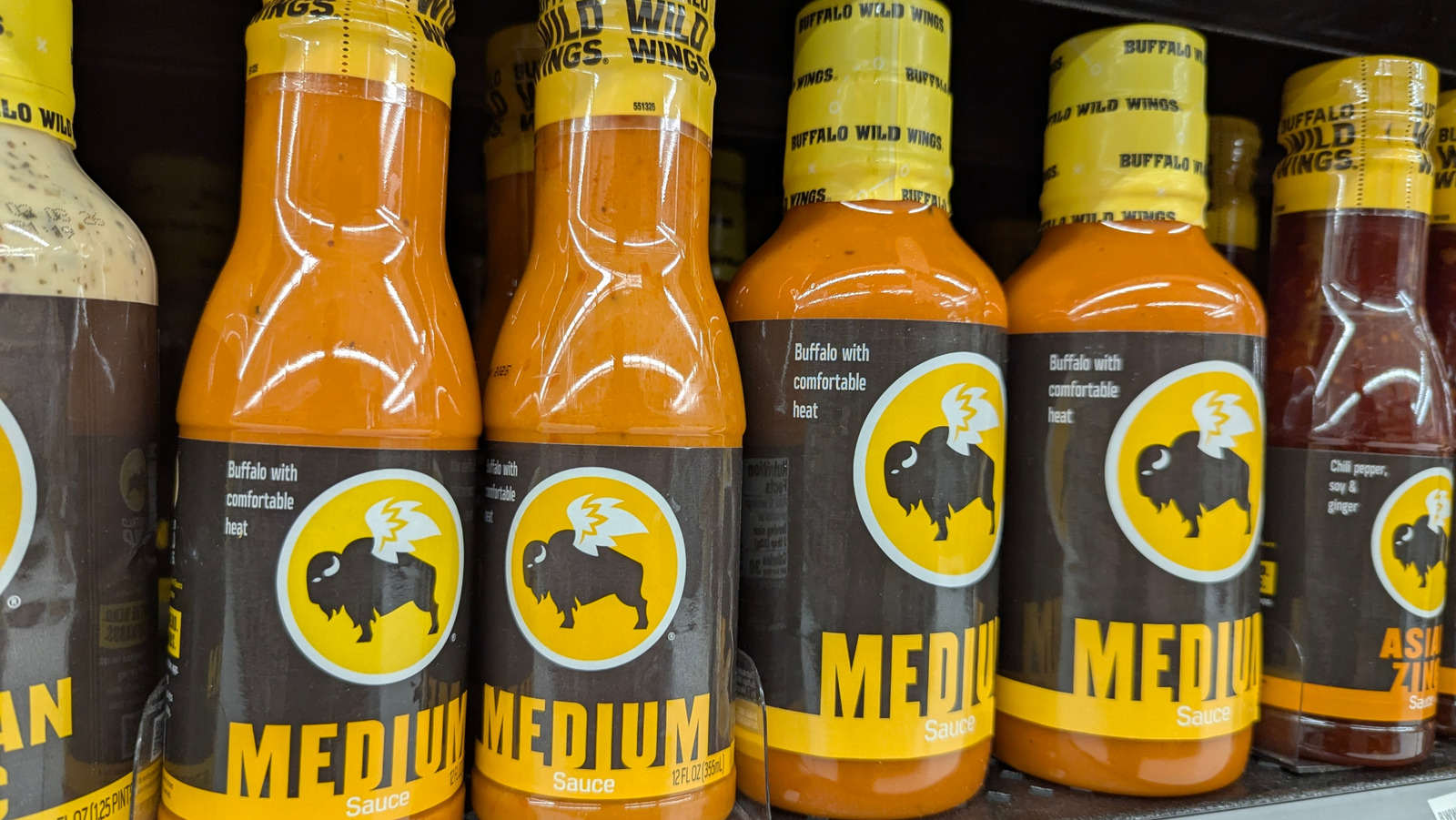 If You Love Buffalo Wild Wings' Sauce, Here's Where To Find A Copycat ...