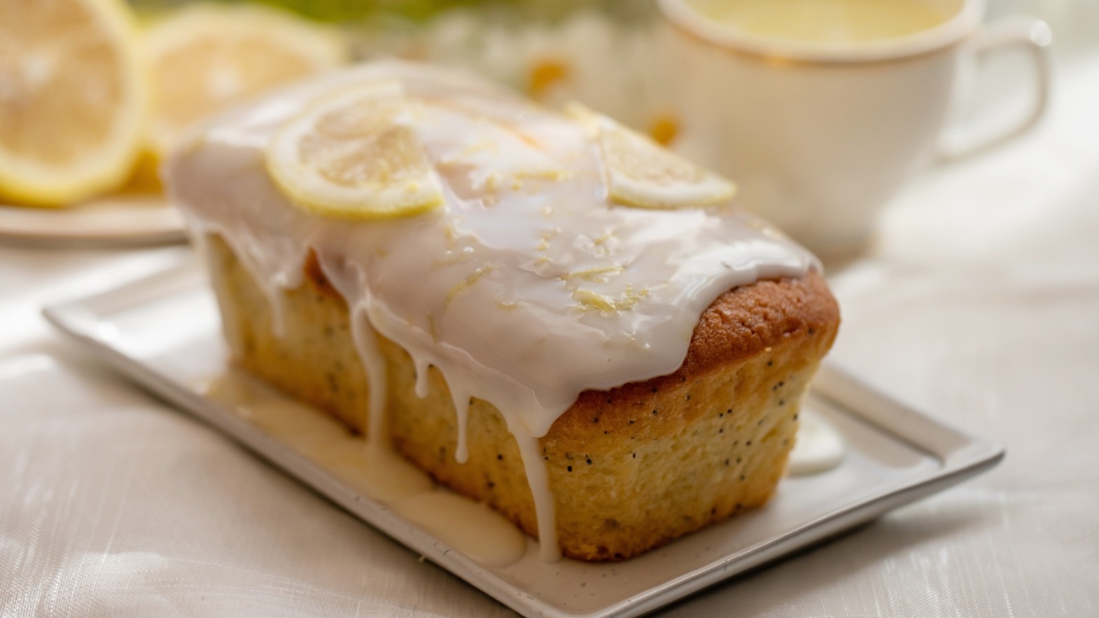 Lemon Extract Vs Lemon Juice Vs Lemon Zest: Which Should I Use When Baking?