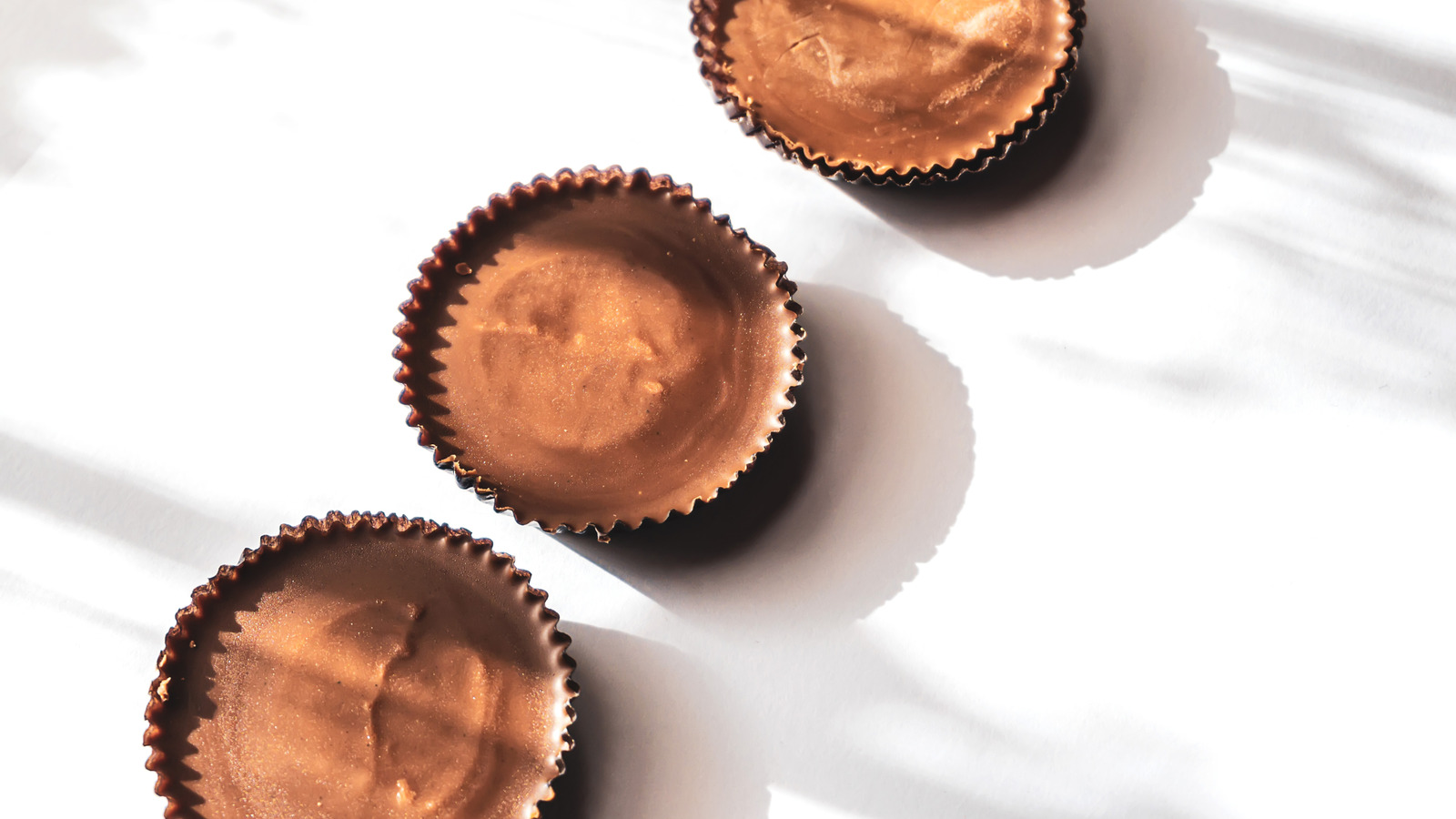 Make Peanut Butter Cups That Taste Like Reese's With Only 3 Ingredients