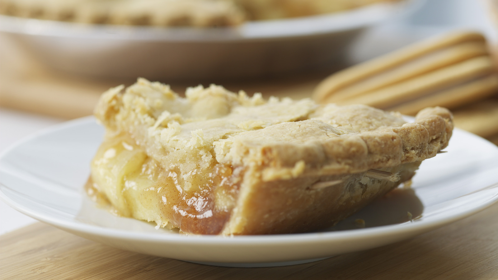 Make Your Apple Pie Filling Superior With One Extra Ingredient