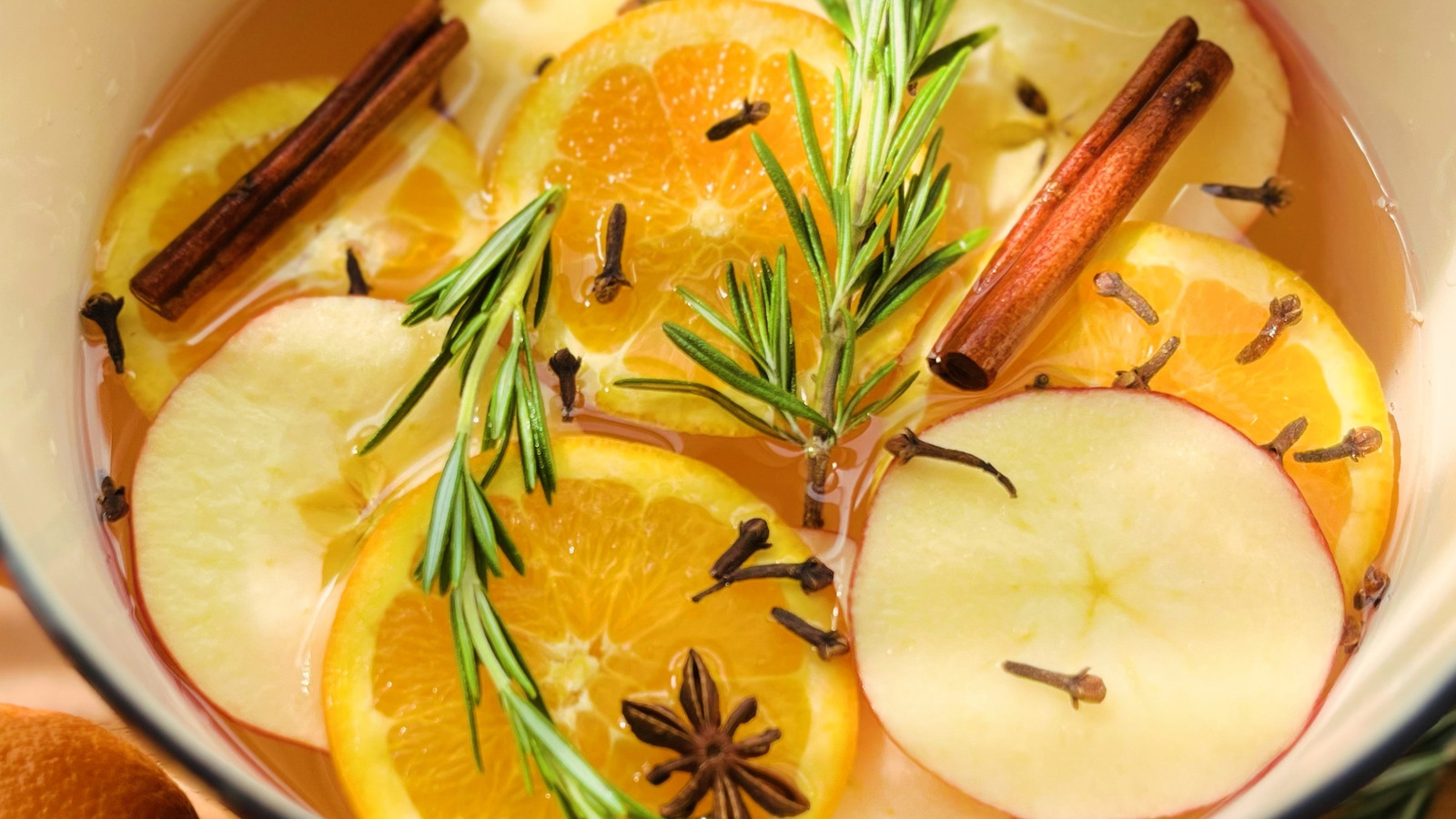 Turn Your Leftover Ingredients Into A Simmer Pot For Your Kitchen