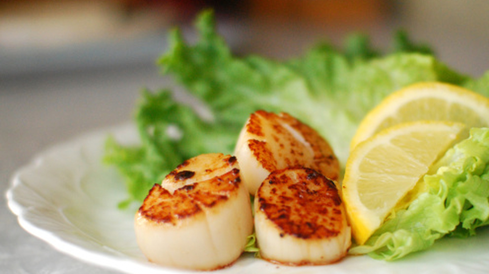 Why You Should Always Opt For Female Scallops