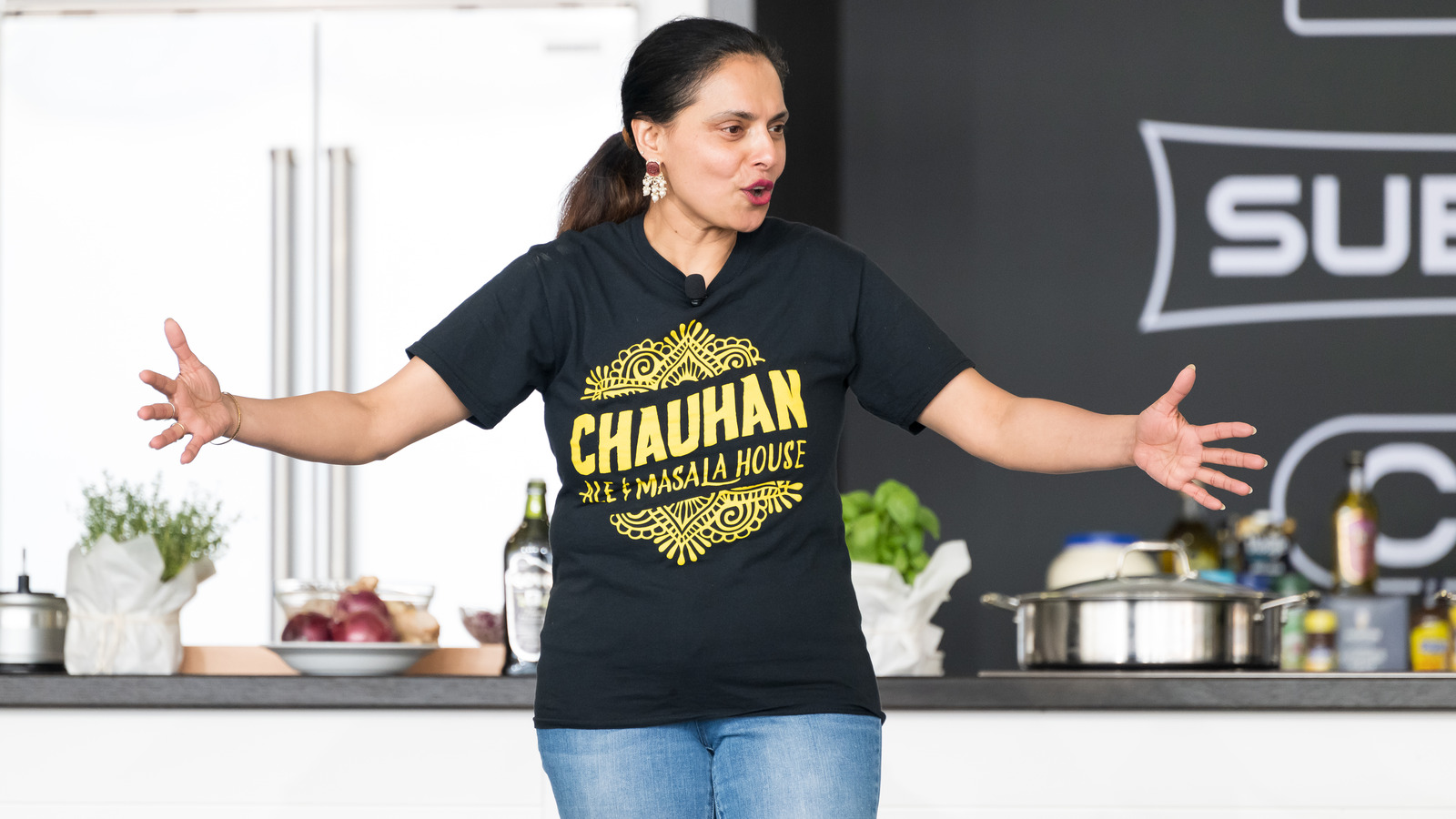 Maneet Chauhan's Favorite Restaurant In Nashville Specializes In A Beloved Southern Delicacy