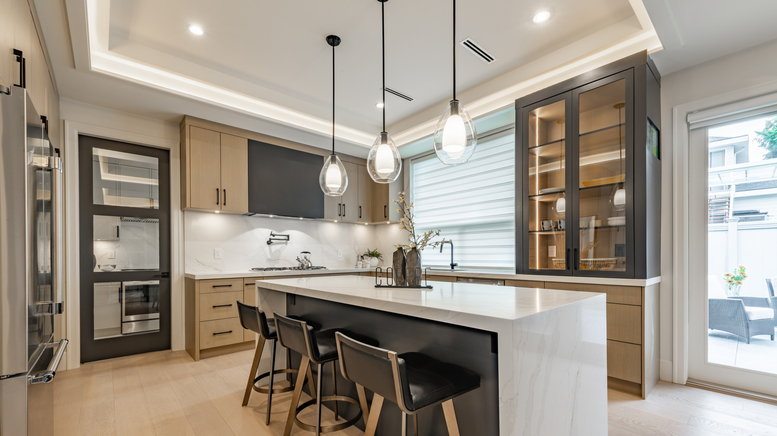 Most People Organize Their Kitchen In The Wrong Order (It's Simpler ...