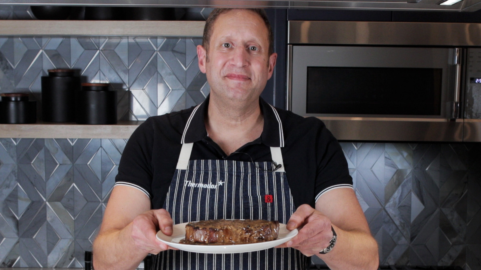 Pat LaFrieda's Favorite Cut Of Steak And His Pro-Tip For Cooking It