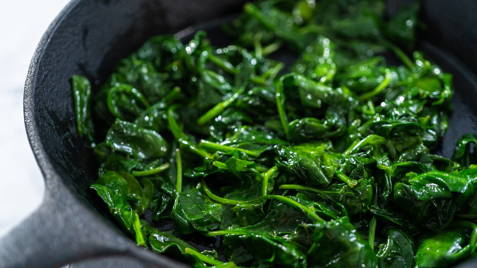 Give Extra Flavor To Sauteed Spinach With A Splash Of Lemon Juice Or ...