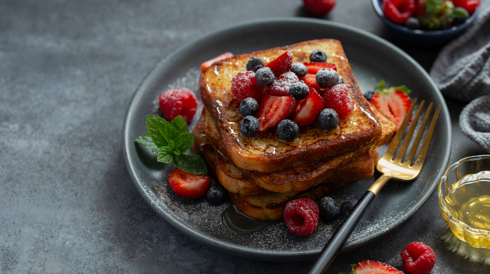 Slow Cooker French Toast Is The Crowd-Pleasing Breakfast That's So Easy ...