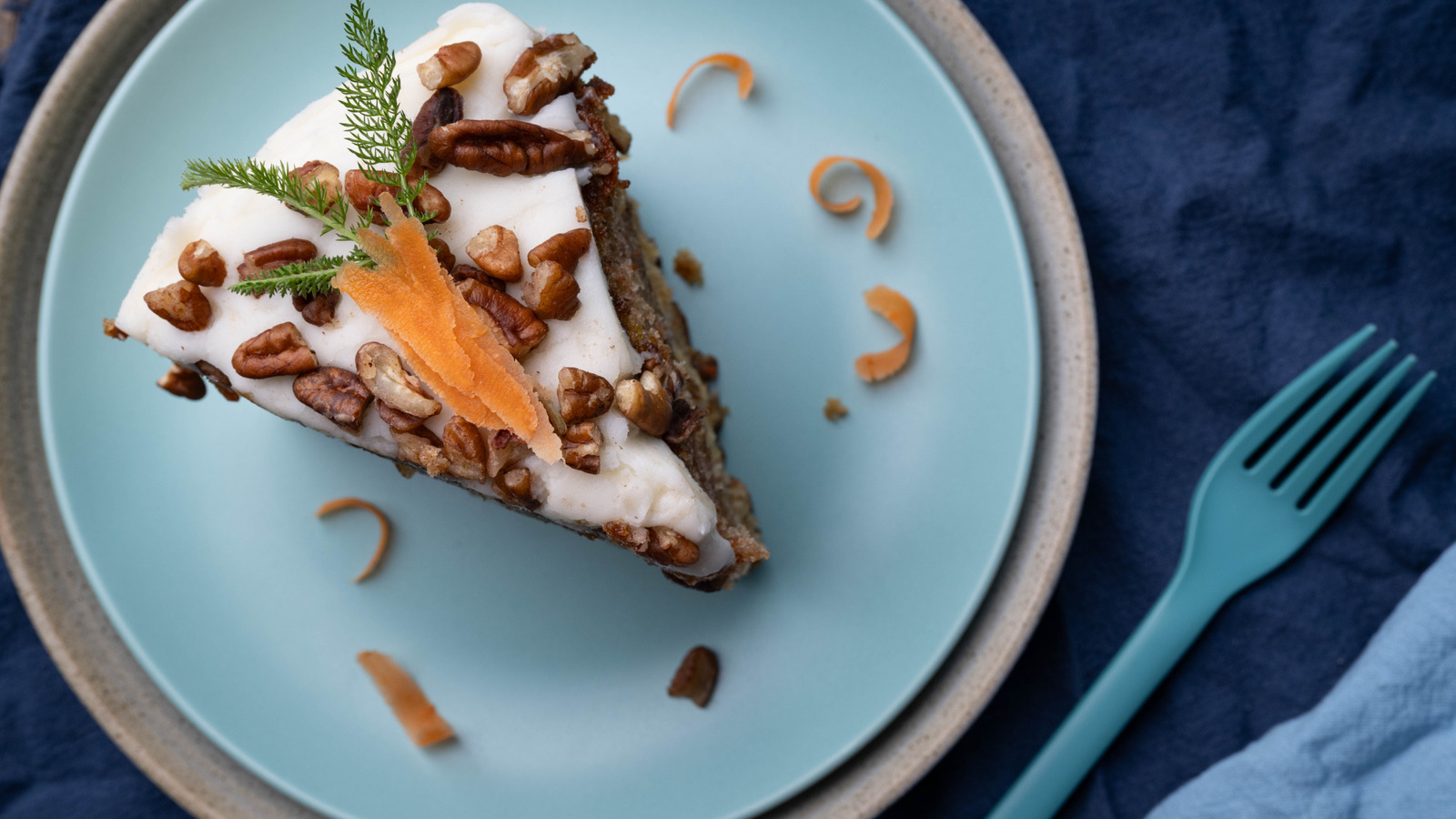Take Your Carrot Cake From Good To Bakery-Level With A Toasty Addition