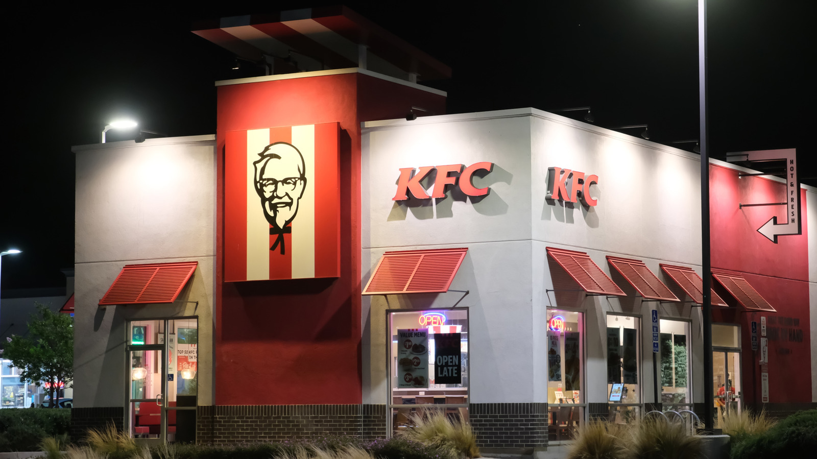 The 70-Year Evolution Of KFC's Colonel Sanders Mascot