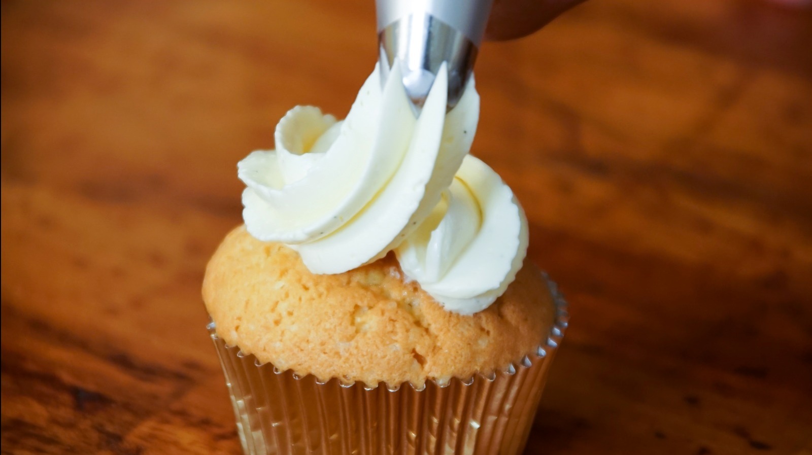 The Absolute Best Store-Bought Cake Frosting Just Gets Everything Right