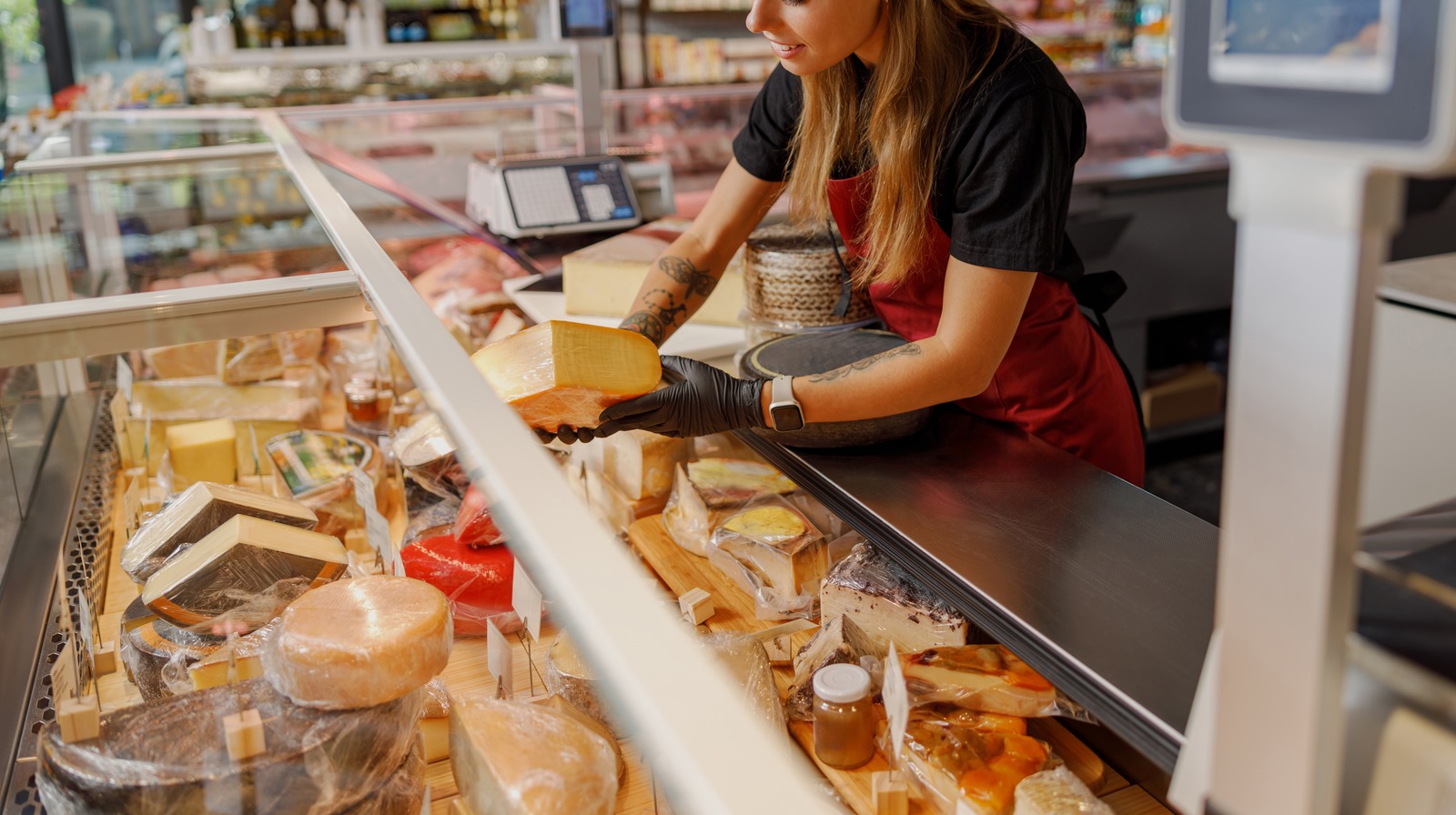 The Best 14 Cheeses To Buy When You're Shopping On A Budget