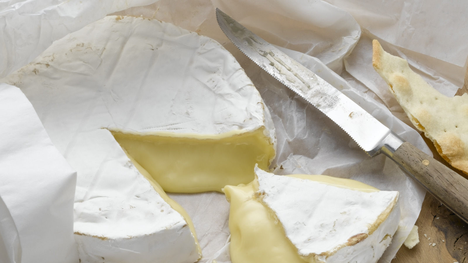 The Best Method For Removing The Rind From Brie Cheese Without Wasting ...