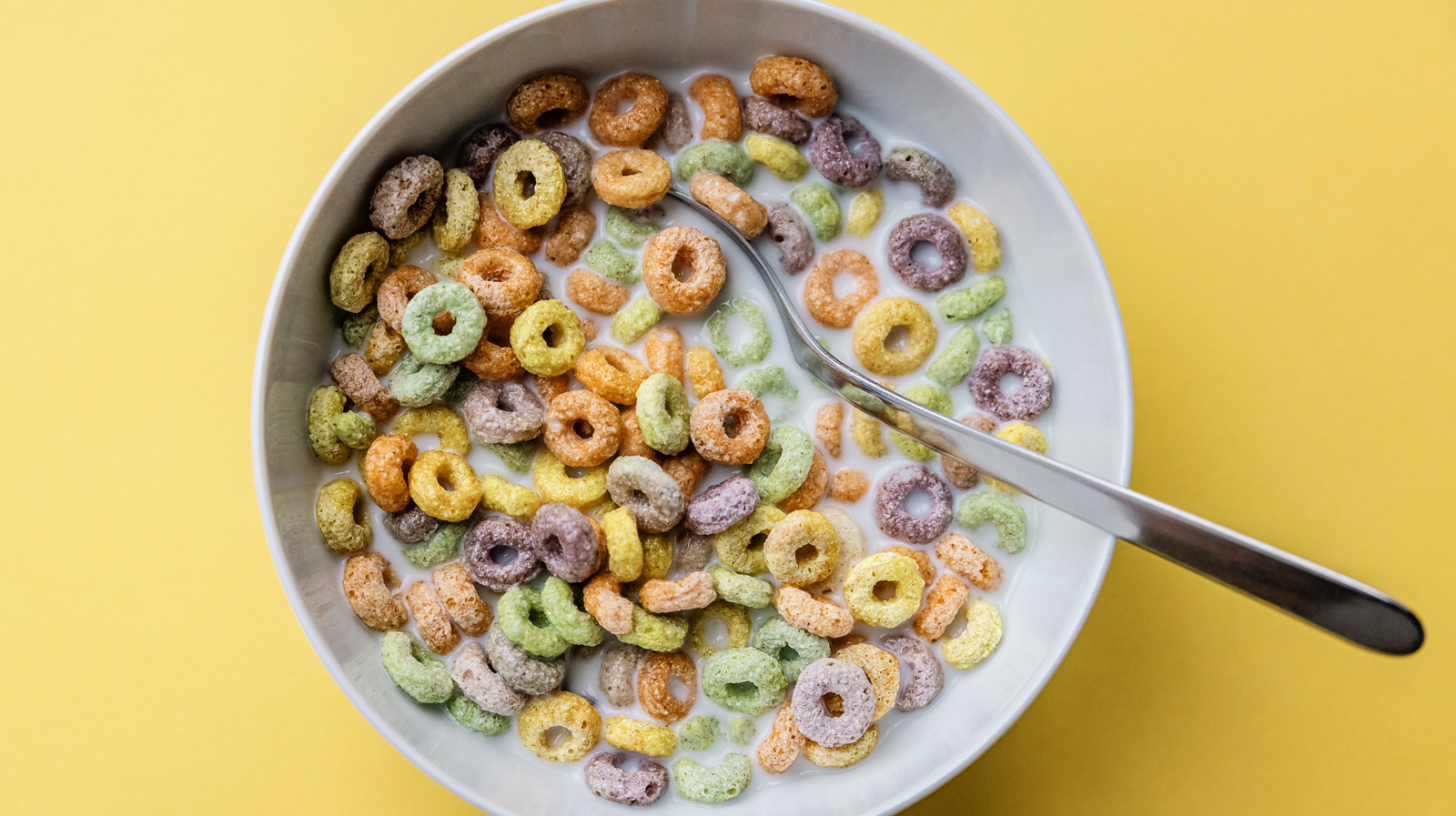 The Best Way To Keep Your Bowl Of Cereal Crunchy