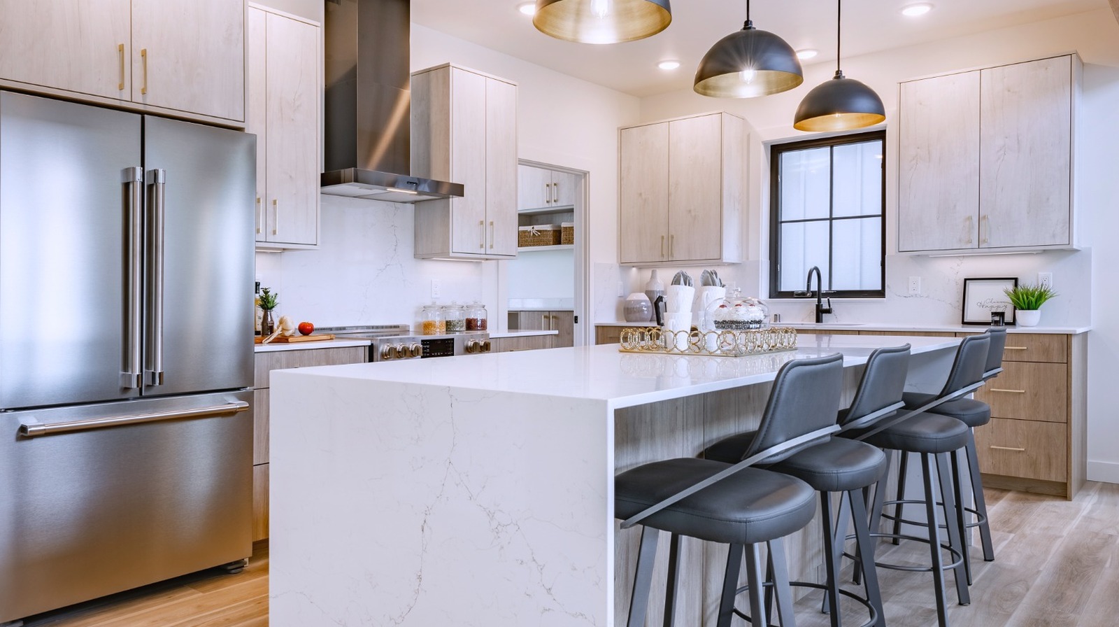 The Brilliantly Subtle Way To Add Warmth To Your Kitchen