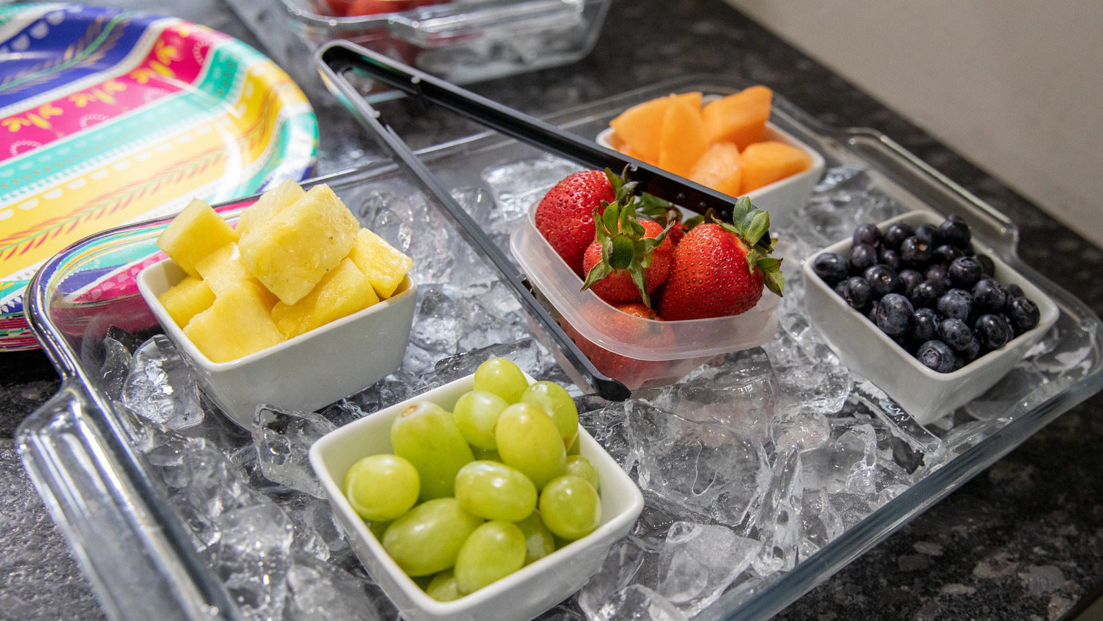 The Cheap Aluminum Foil Pan Hack That Keeps Food Cold For Hours (Even ...